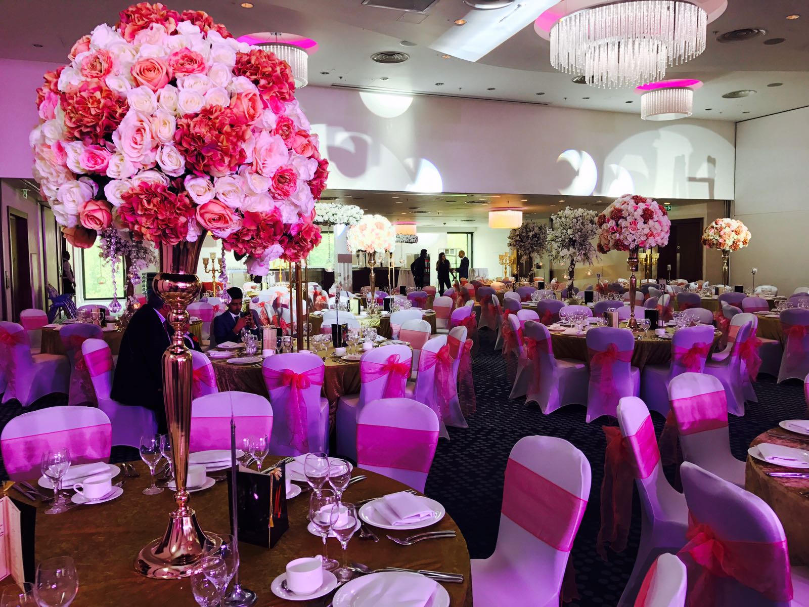 Photo Gallery Of Elite Banquet Suite - Take A Tour